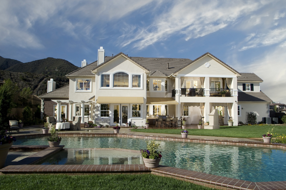 Why the Luxury Housing Market Is Hot, Hot, Hot - Better Homes and ...